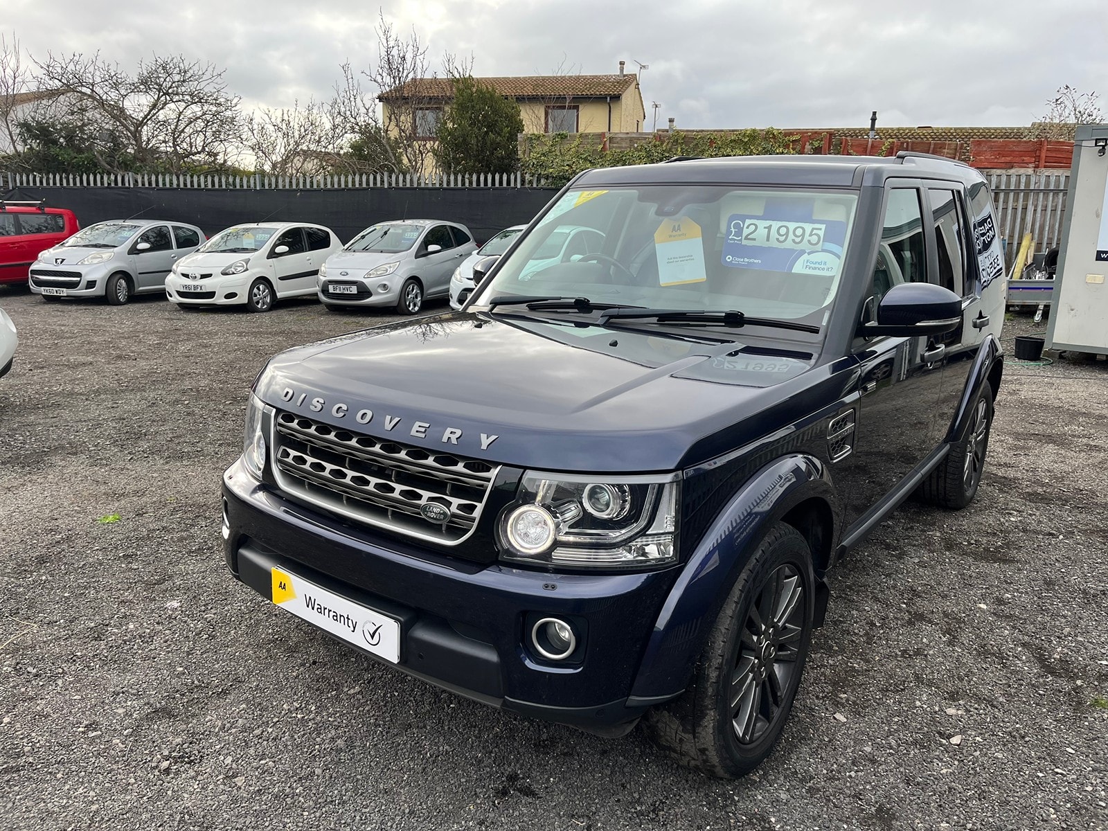 LAND ROVER Discovery 3.0 SDV6 Graphite (2016) | Dapper Motors